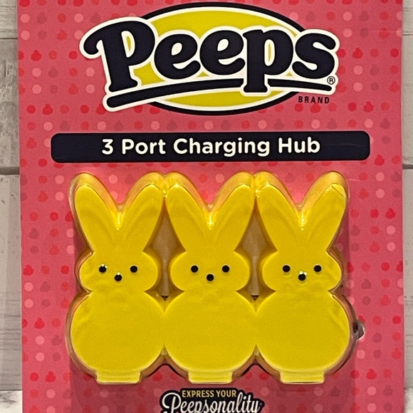 Orbit Innovations | Holiday | Peeps 3 Port Charging Hub Yellow | Poshmark